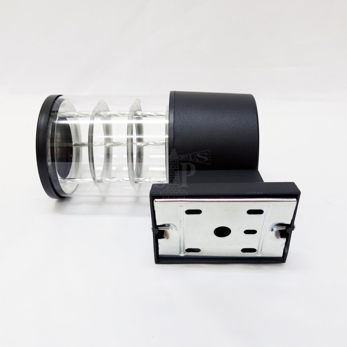 301/108 E27 Outdoor Wall Lamp/Weatherproof Fitting Round