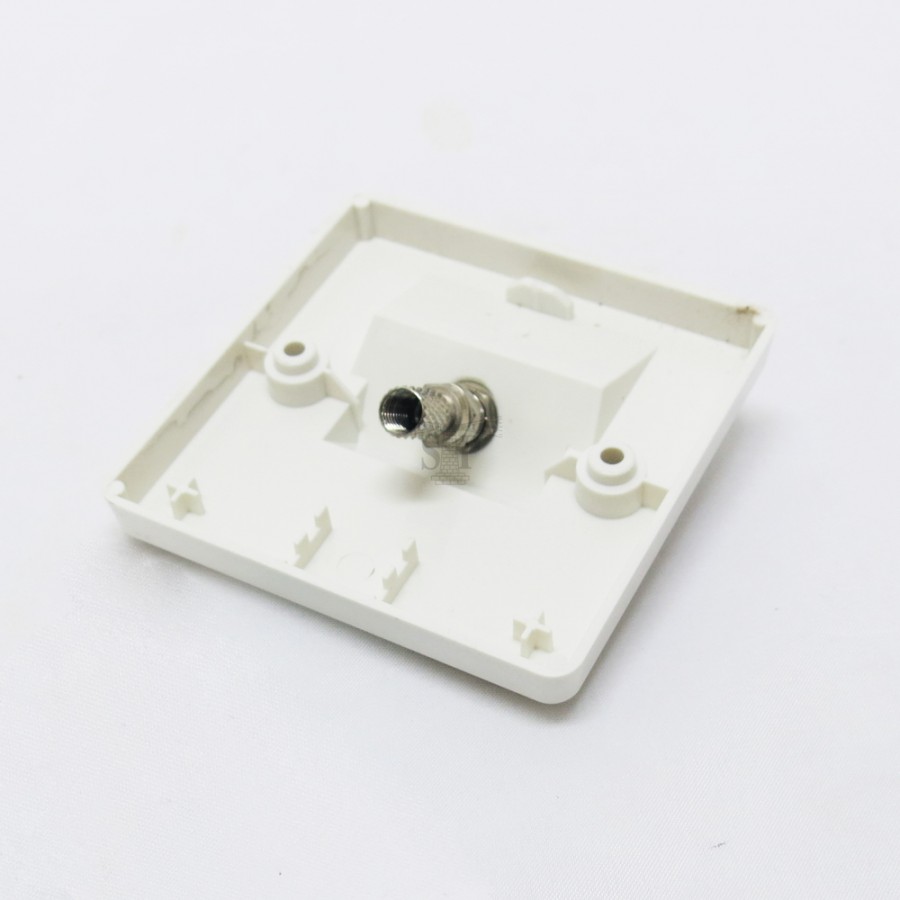 IEM 10Amp Astro Socket (White)