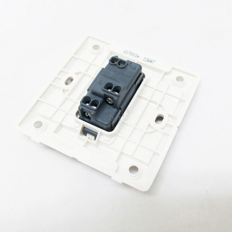 Legrand 10Amp 1 Gang Switch [SIRIM] (White)
