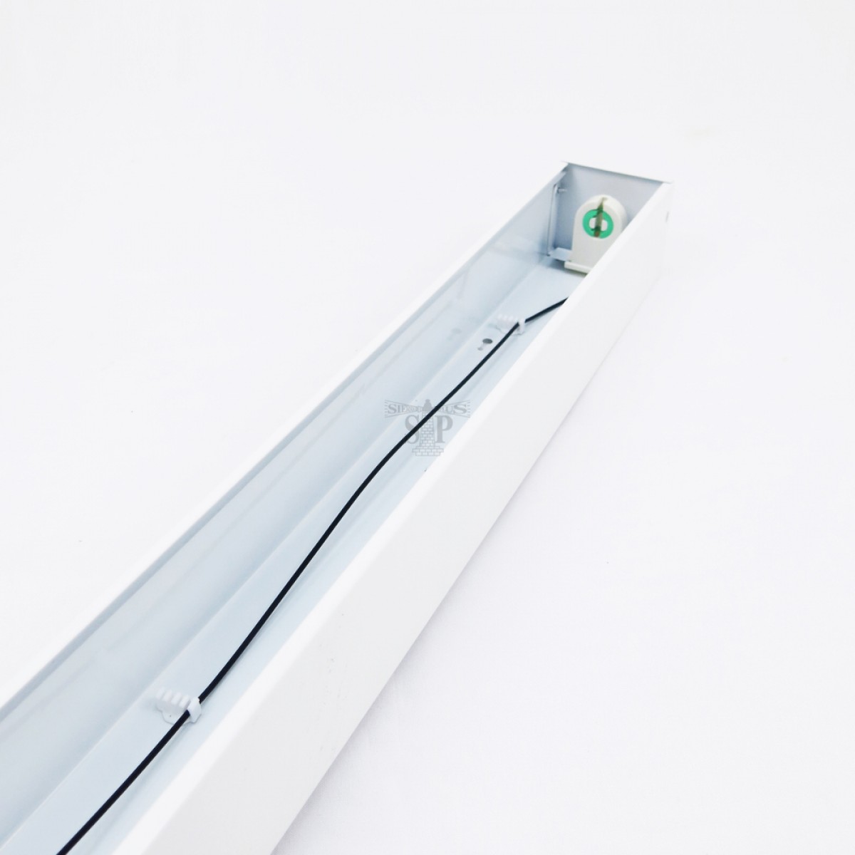 Iwachi 4ft LED Single Circuit Linear-Series Opal Diffuser Casing (White ...