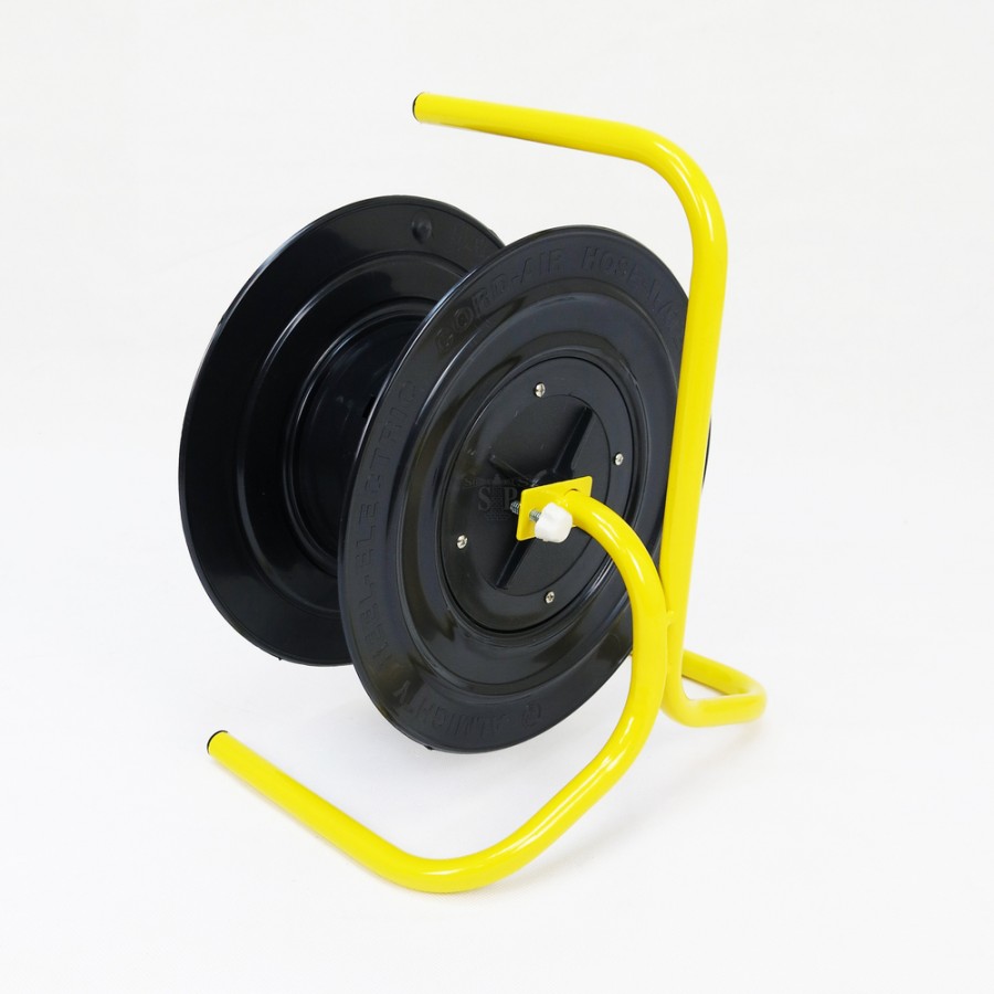 TC 11-inch Cable Roller c/w 13A Switch Socket (Black)