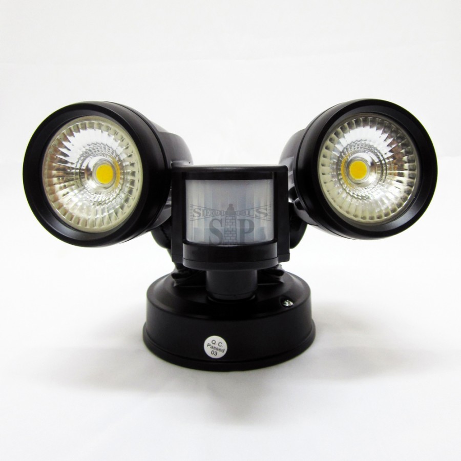 E-TEN 2 x 10W Double Head COB LED Flood Light (Black) c/w PIR Motion Sensor