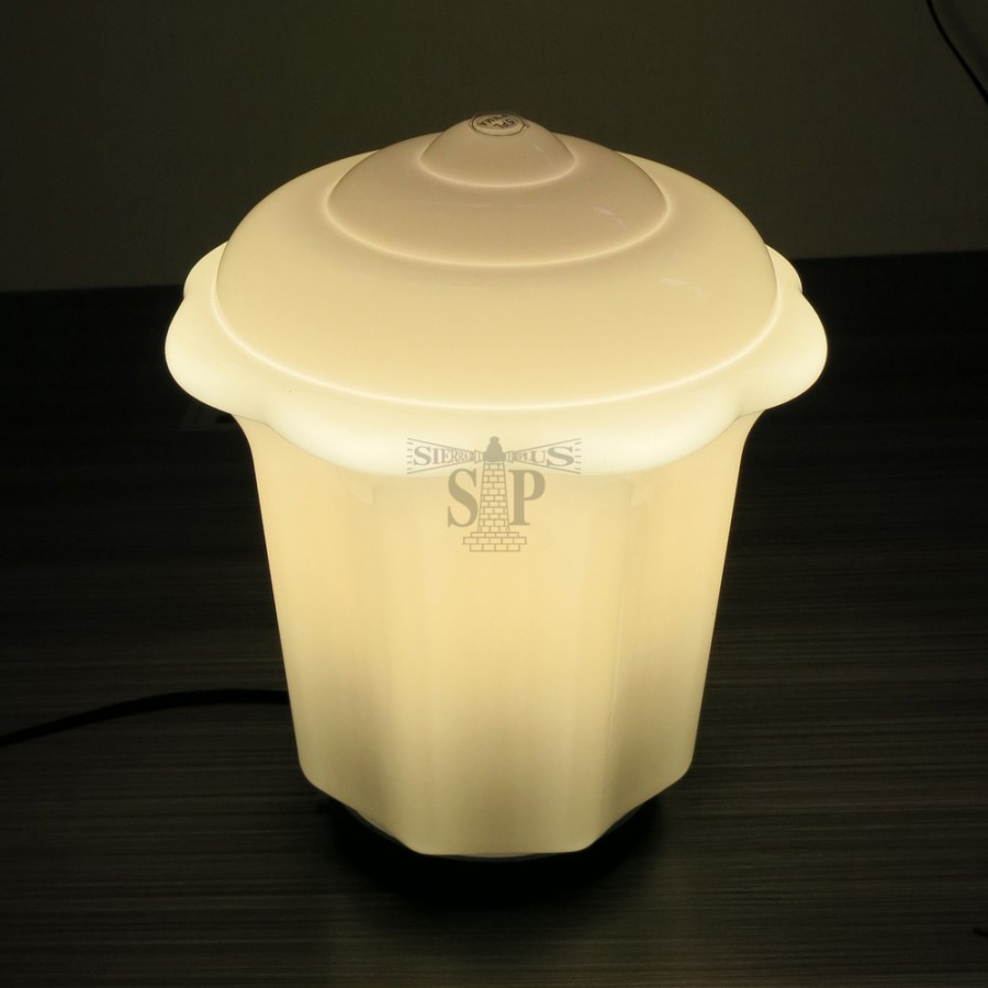 1805 10-inch Outdoor Globe Light/Gate Light (Opal)