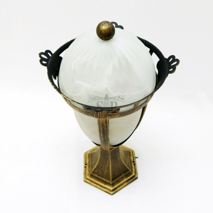 3035 Classic Outdoor Stand Gate Lamp For Pole / Pillar (Antique Gold)