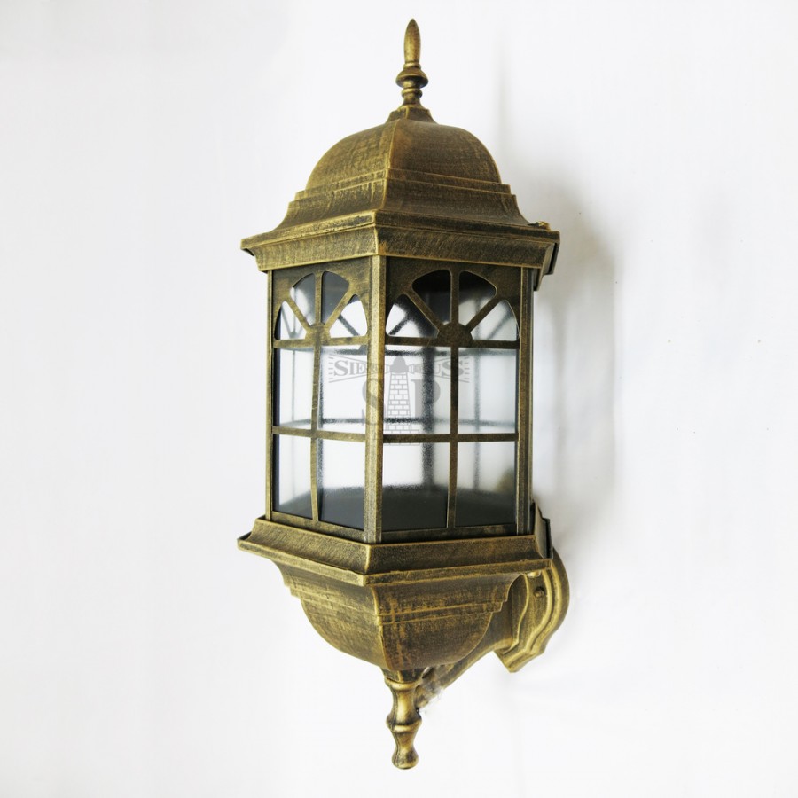 07 Classic Outdoor Wall Gate Lamp (Antique Gold)