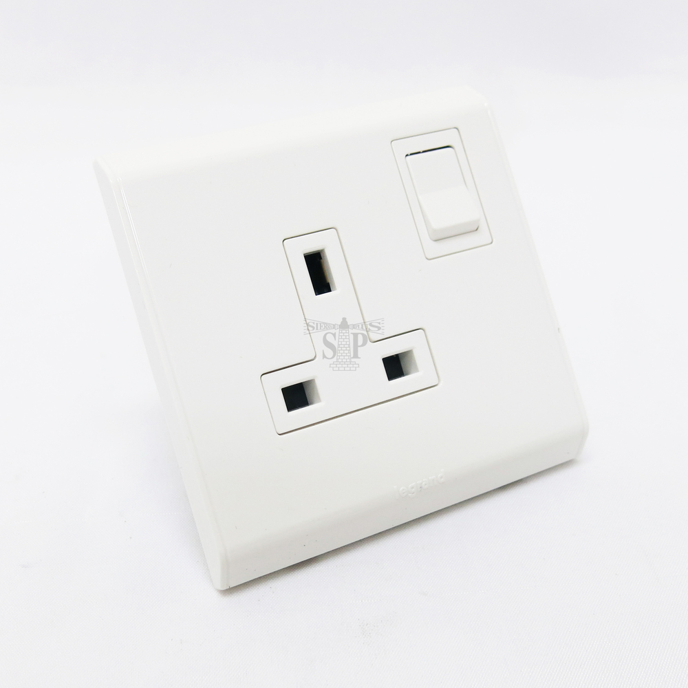 Legrand 13Amp 1 Gang Switch Socket [SIRIM] (White)
