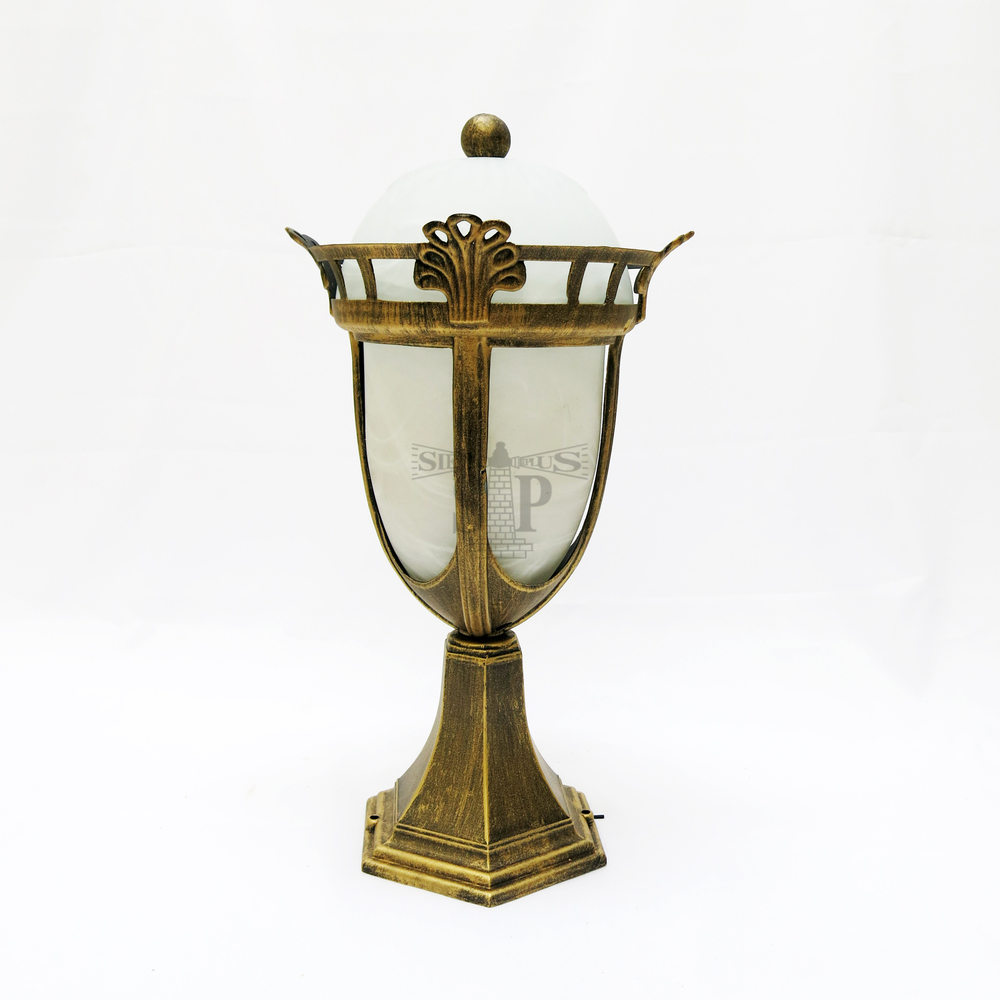 3035 Classic Outdoor Stand Gate Lamp For Pole / Pillar (Antique Gold)